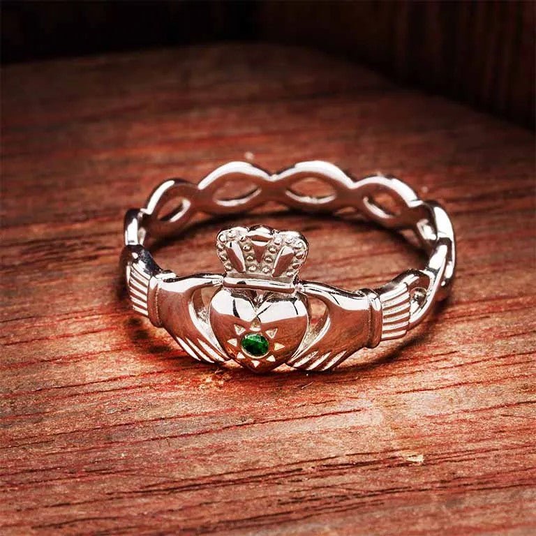 Ladies Claddagh Ring SL116– CladdaghRING.com